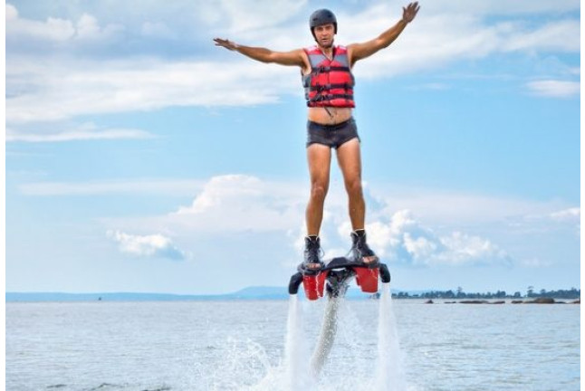 Flyboard en jetski en Valencia. ¡Vive ya el deporte de moda!