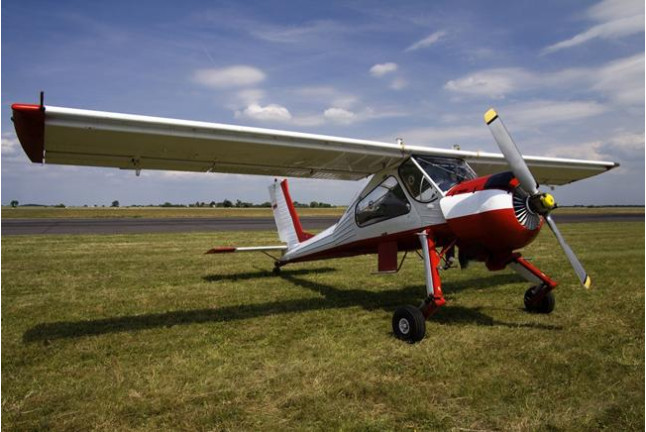 Pack vuelo en avioneta - piloto por un día. ¡Atrévete con él!