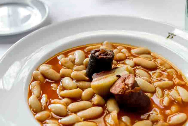 Restaurante de Parador de Gijón ¡Comida o cena para dos!