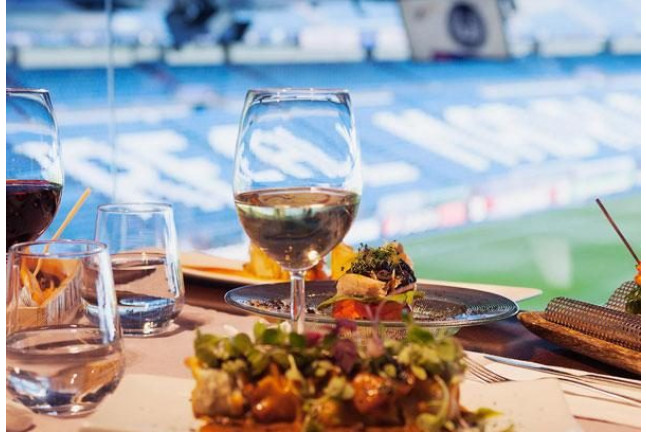 Restaurante en el Santiago Bernabéu ¡Para fans del fútbol!