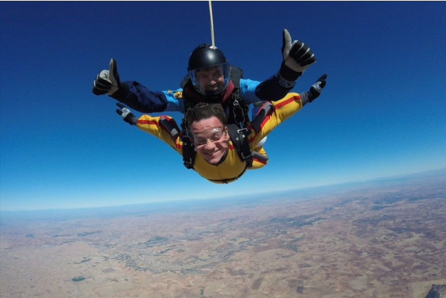 Salto tándem, Toledo ¡Vive la emoción de la caída libre!
