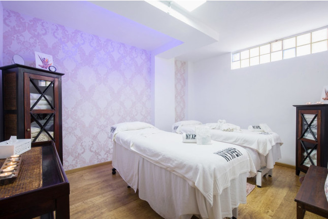 Spazio Nyxpert en Barcelona ¡Spa y masaje para dos! | Aladinia