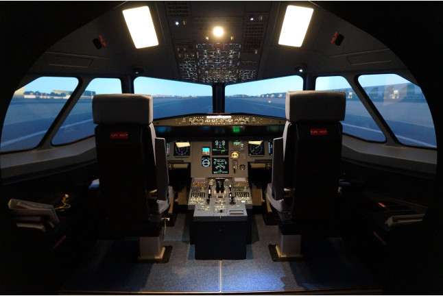 Simulateur avion de ligne A330 et de chasse à Paris ! | Aladinia