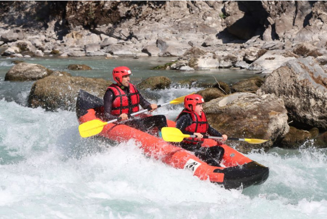 Canoë gonflable : Hot dog dans les Hautes-Alpes | Aladinia