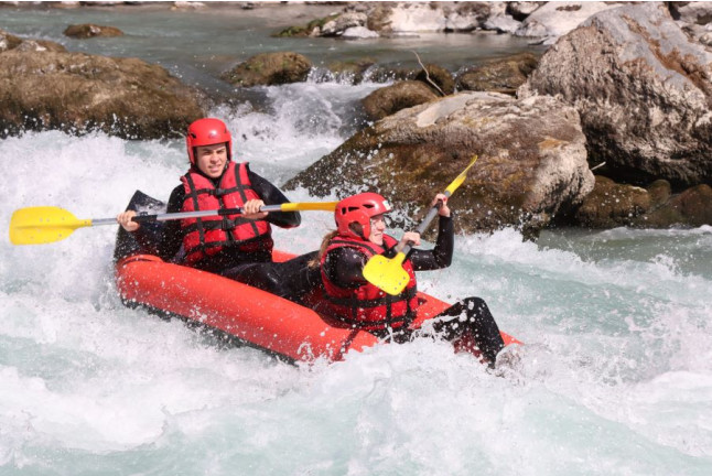 Canoë gonflable : Hot dog dans les Hautes-Alpes | Aladinia