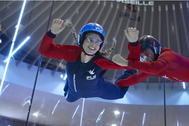 Chute Libre Indoor 4D à Lyon - Expérience Unique chez iFLY