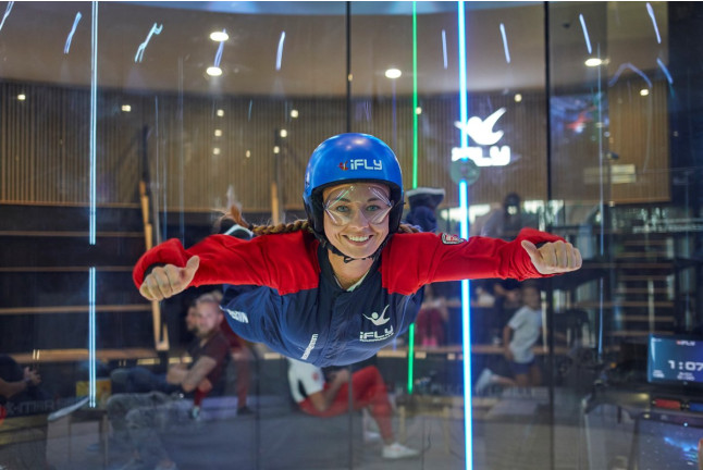 Chute Libre Indoor 4D à Lyon - Expérience Unique chez iFLY