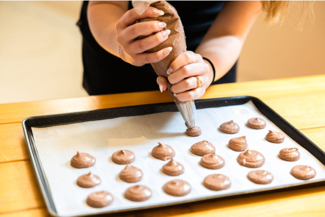 Cours de macarons à Paris - Atelier | Aladinia