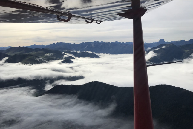 Vol en ULM multiaxes dans les Pyrénées-Atlantiques | Aladinia